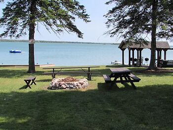 Hotel Grand Lake Resort, Presque Isle, United States of America ...