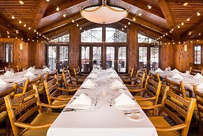 The Lodge at Vail, A RockResort Hotel, Vail, United States of America ...