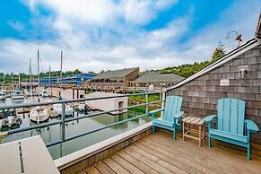 Embarcadero Resort Hotel & Marina, Newport, United States of America ...