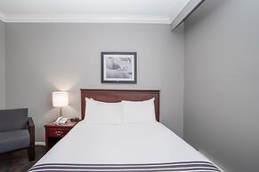 Hotel Sandman Inn Kamloops, Kamloops, Canada - Lowest Rate Guaranteed!