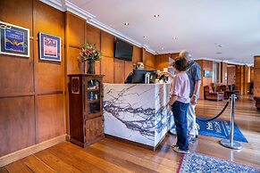 Hotel Mercure Canberra, Braddon, Australia - Lowest Rate Guaranteed!