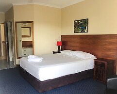 Hotel Tropical Queenslander, Cairns North, Australia - Lowest Rate ...