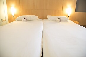 Hotel Ibis Hull City Centre, Hull, United Kingdom - Lowest Rate Guaranteed!