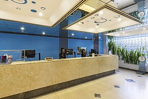 Quality Hotel Ambassador Perth, East Perth, Australia - Lowest Rate ...