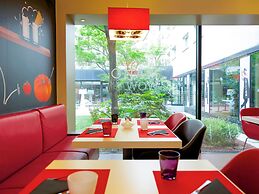 Hotel ibis Milano Centro, Milan, Italy - Lowest Rate Guaranteed!