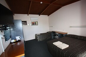 Hotel Copper City Motel, Cobar, Australia - Lowest Rate Guaranteed!