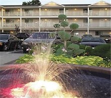 Hotel Parkside Inn Bridgeview, Mackinaw City, United States of America ...