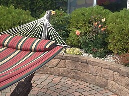 Hotel Parkside Inn Bridgeview, Mackinaw City, United States of America ...