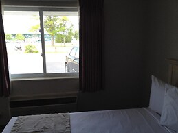 Hotel Parkside Inn Bridgeview, Mackinaw City, United States of America ...