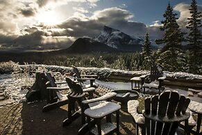 The Juniper Hotel, Banff, Canada - Lowest Rate Guaranteed!