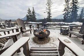 The Juniper Hotel, Banff, Canada - Lowest Rate Guaranteed!