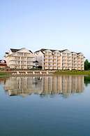 Hotel Cherry Tree Inn & Suites, Traverse City, United States of America ...