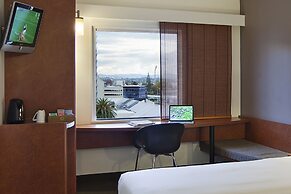 Hotel ibis Hamilton Tainui, Hamilton, New Zealand - Lowest Rate Guaranteed!