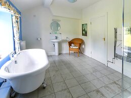 Springfield Hotel and Restaurant, Holywell, United Kingdom - Lowest ...