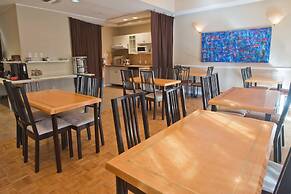Hotel Byward Blue Inn, Ottawa, Canada - Lowest Rate Guaranteed!