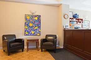 Hotel Byward Blue Inn, Ottawa, Canada - Lowest Rate Guaranteed!