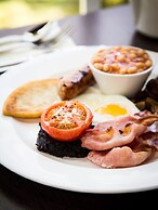 Radstone Hotel, Larkhall, United Kingdom - Lowest Rate Guaranteed!