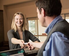 Hotel Pomeroy Inn & Suites Prince George, Prince George, Canada ...