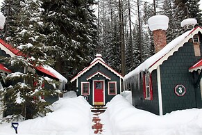 Hotel Brundage Bungalows, McCall, United States of America - Lowest ...