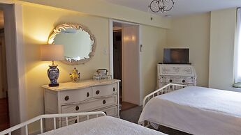 Hotel Forsyth Park Inn, Savannah, United States of America - Lowest ...