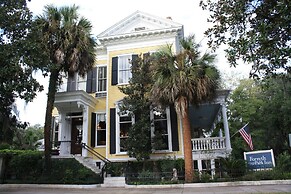 Hotel Forsyth Park Inn, Savannah, United States of America - Lowest ...