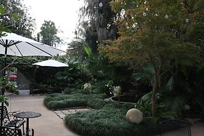 Hotel Forsyth Park Inn, Savannah, United States of America - Lowest ...