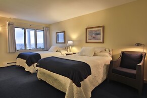 Hotel Bay Inn of Petoskey, Petoskey, United States of America - Lowest ...