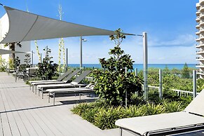 Hotel ULTIQA Air On Broadbeach, Broadbeach, Australia - Lowest Rate ...