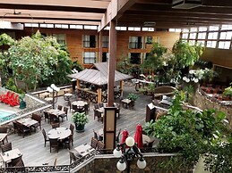 Hotel Prestige Vernon Lodge and Conference Centre, Vernon, Canada ...