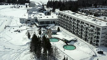 Hotel Esterel Resort, Esterel, Canada - Lowest Rate Guaranteed!