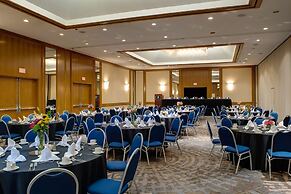 Hotel DoubleTree by Hilton Tulsa - Warren Place, Tulsa, United States ...