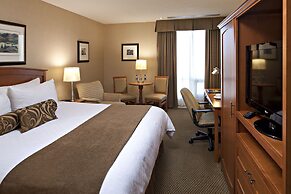 Carriage House Hotel & Conference Centre, Calgary, Canada - Lowest Rate ...