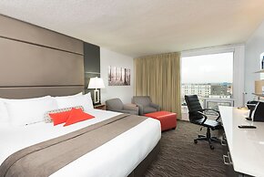 Carriage House Hotel & Conference Centre, Calgary, Canada - Lowest Rate ...