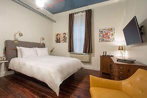 Old 77 Hotel, New Orleans, United States of America - Lowest Rate ...