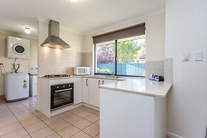 Hotel Country Comfort Perth, Belmont, Australia - Lowest Rate Guaranteed!