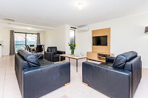 Hotel Country Comfort Perth, Belmont, Australia - Lowest Rate Guaranteed!