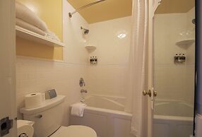 Hotel Channel Road Inn, A Four Sisters Inn, Santa Monica, United States ...