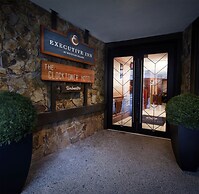 Hotel Executive - The Inn at Whistler Village, Whistler, Canada ...