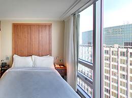 Hotel Embarc Vancouver, Vancouver, Canada - Lowest Rate Guaranteed!