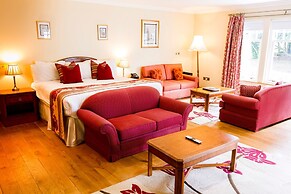 Pine Trees Hotel, Pitlochry, United Kingdom - Lowest Rate Guaranteed!