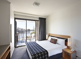 East Perth Suites Hotel, East Perth, Australia - Lowest Rate Guaranteed!