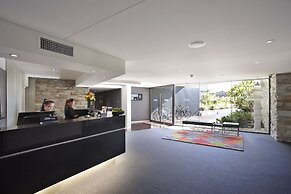 East Perth Suites Hotel, East Perth, Australia - Lowest Rate Guaranteed!