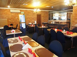 Hotel Cobar Town and Country Motor Inn, Cobar, Australia - Lowest Rate ...