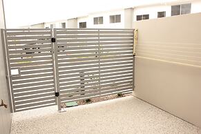 Hotel Direct Collective - Breeze on Brightwater, Mountain Creek ...