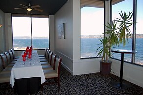 Hotel Anchor Inn And Suites, Campbell River, Canada - Lowest Rate ...