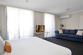 Hotel Mantra Mackay, Mackay Harbour, Australia - Lowest Rate Guaranteed!