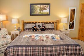 Hotel Berry Springs Lodge, Sevierville, United States of America ...