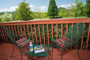 Hotel Berry Springs Lodge, Sevierville, United States of America ...