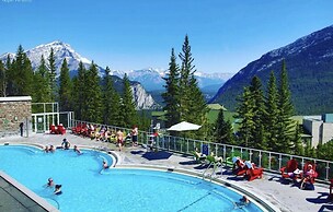 Hotel Bow View Lodge, Banff, Canada - Lowest Rate Guaranteed!