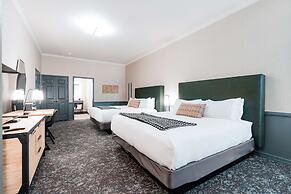 Hotel NoBo Cascade, Tapestry Collection by Hilton, Cascade, United ...